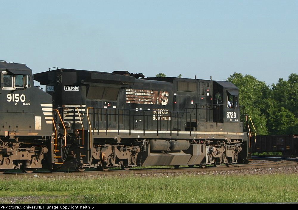 NS 8723